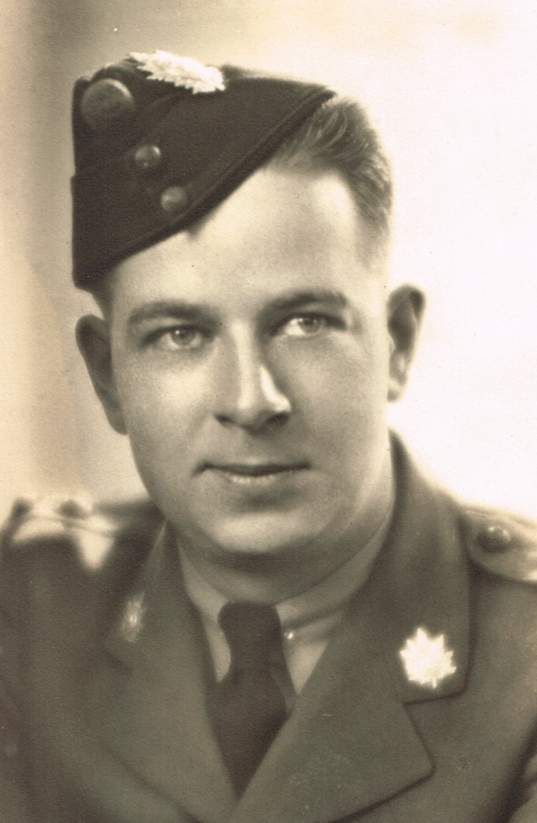 Hiscott, Patrick Brian | The Queen's Own Rifles of Canada Regimental ...